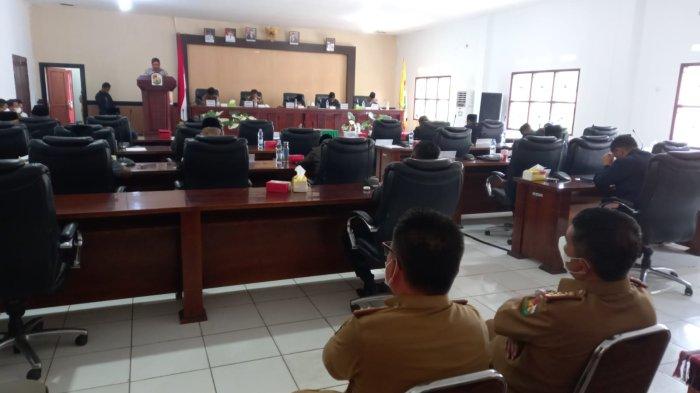 10 Anggota Dewan Tak Hadir dalam Rapat Paripurna DPRD Toraja Utara dengan Pemkab - Tribuntoraja.com