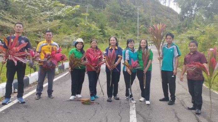 Cegah Longsor di Musim Hujan, Pemerintah Kecamatan Mengkendek Tana ...