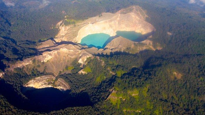 Liburan Antimainstream, Kunjungi Danau Tiga Warna di Kelimutu, Nusa ...