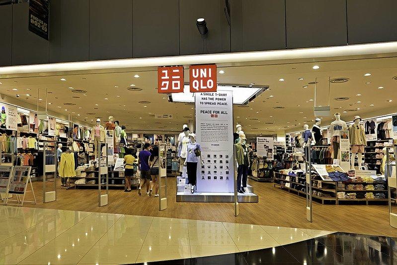7 Toko Uniqlo Terbaik di Osaka, Cocok Buat Berburu Oleh-oleh saat ...