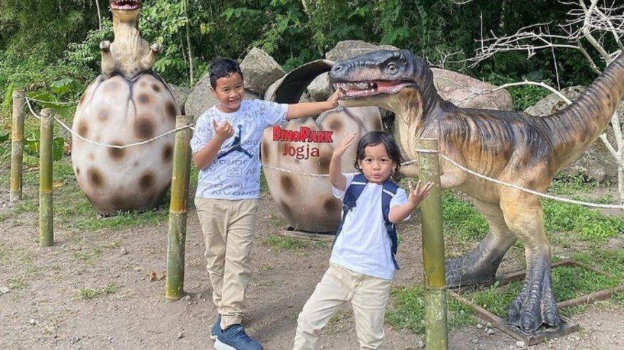 Dino Park Jogja: Lokasi, Daya Tarik, Harga Tiket Masuk, dan Jam Buka - Tribun Travel