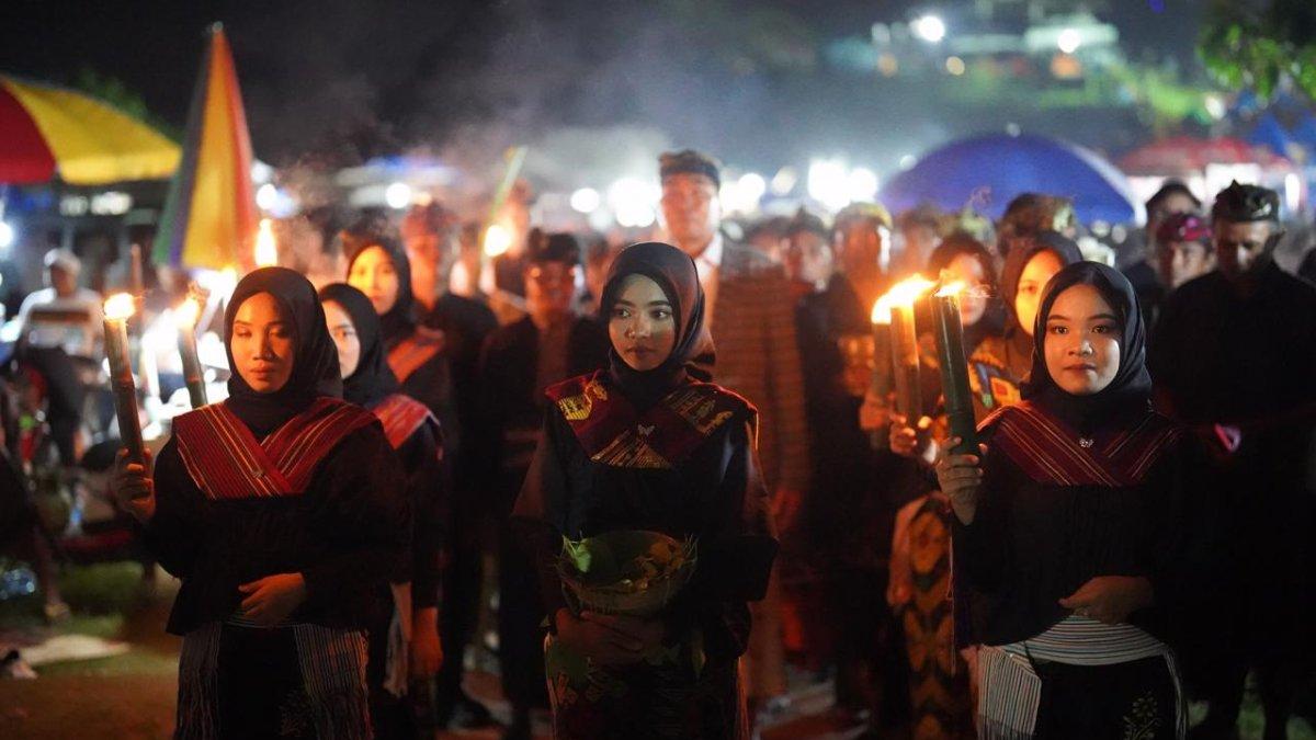 Festival Pesona Bau Nyale 2024 Digelar di The Mandalika, Pukau ...