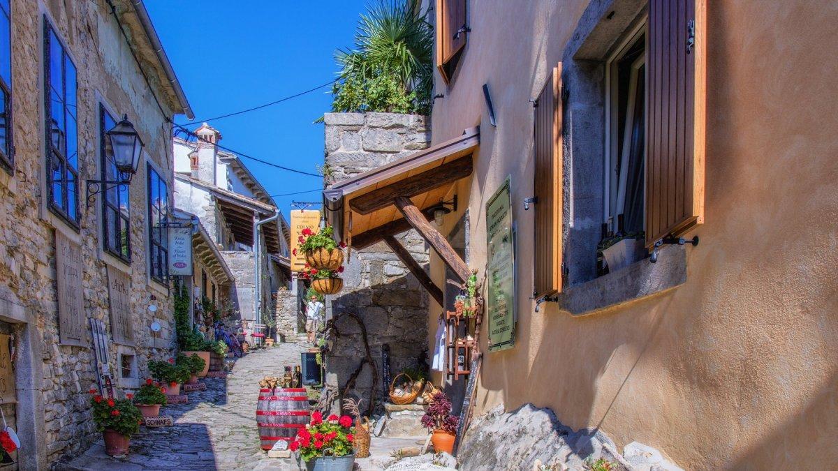 8 Kota dengan Populasi Penduduk Paling Sedikit di Dunia, Intip ...