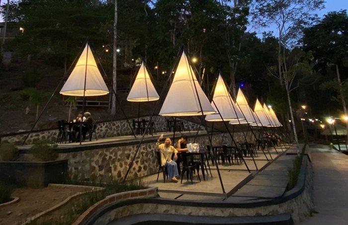 Tawarkan Sederet Spot Instagenic, Kunjungi Lengkung Langit 2 di ...