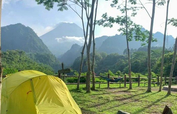 Intip Keindahan Nawang Jagad di Lereng Gunung Merapi, Bisa Camping dan ...