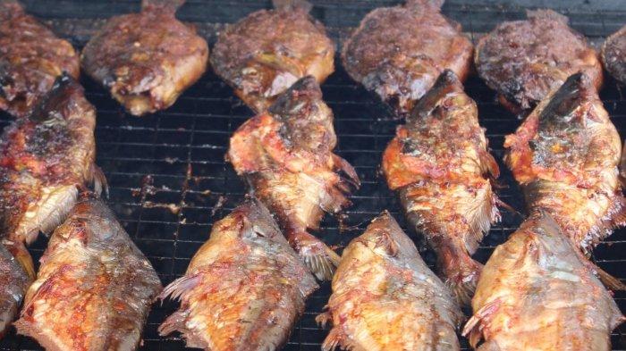 Wajib Beli Ikan Sagarurung Oleh-oleh Khas Sumsel, Bumbu Medok dan ...