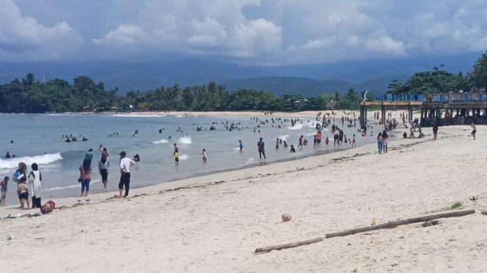 Punya Sunset Menawan, Intip Pesona Pantai Labuhan Jukung di Pesisir ...