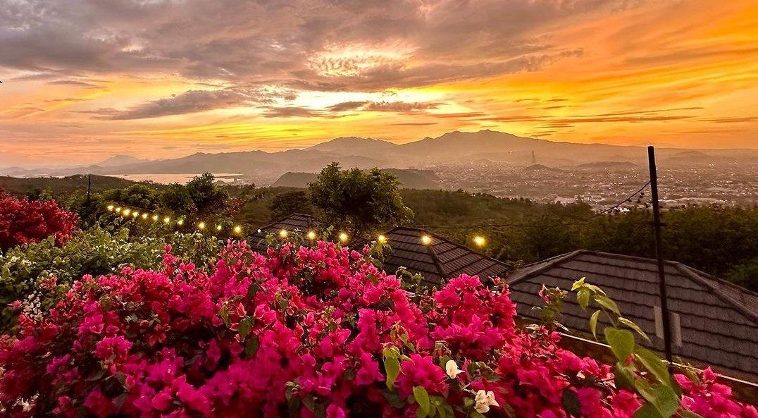 Harga Tiket Masuk Bukit Aslan, Ada Spot Wisata The Magical Forest yang ...