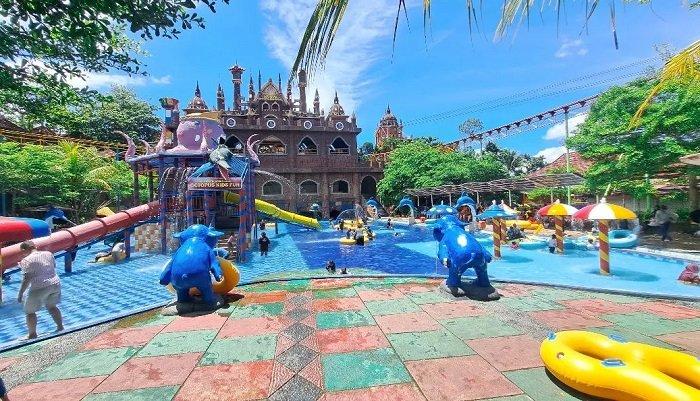 Punya Wahana & Fasilitas Lengkap, Kunjungi Slanik Waterpark di Jati ...
