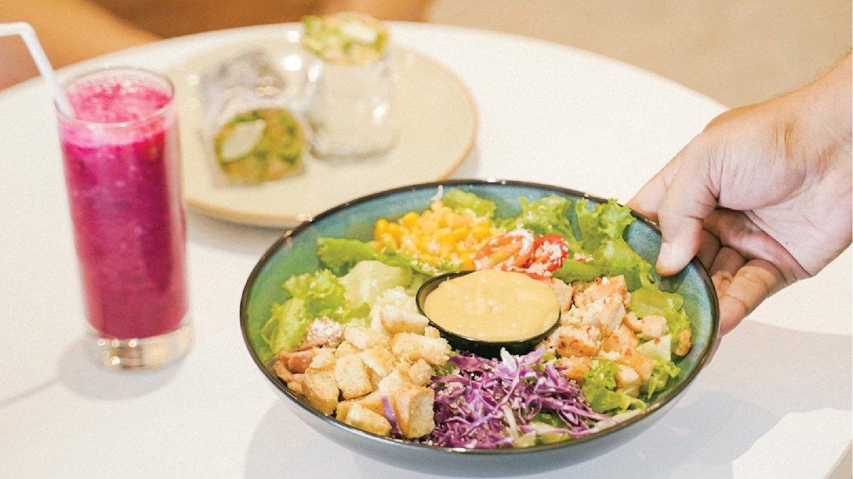 5 Sarapan Enak di Solo Jawa Tengah yang Cocok Buat Diet, Cobain Salad ...