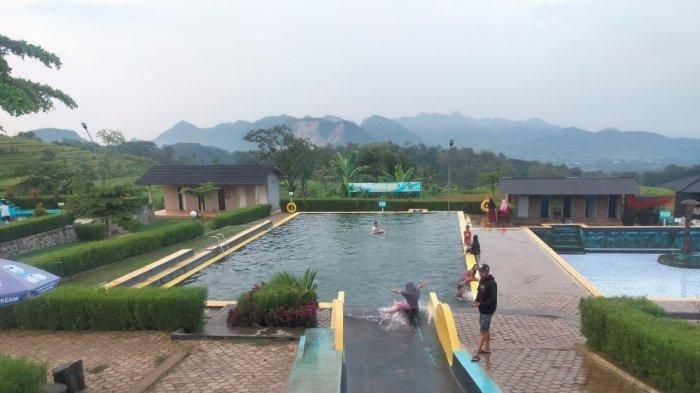 Jajal Perosotan Terpanjang hingga Kolam Alami di Side Land Pasawahan ...