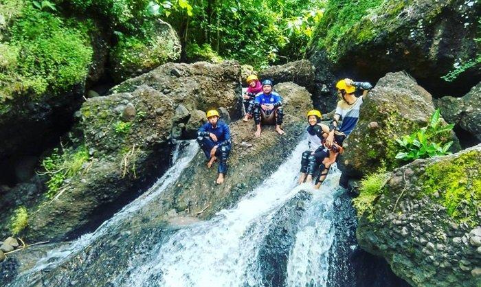 Serunya Susur Sungai Sewu Watu di Imogiri, Bantul, Jogja, Cocok Bagi ...