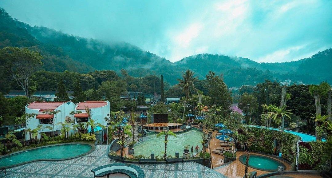 Harga Tiket Masuk Songgoriti Hot Springs di Desa Songgokerto, Batu ...