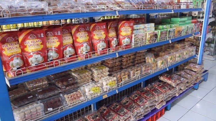 Toko Oleh-Oleh Oma Yuli di Kelurahan Paniki Bawah, Mapanget, Manado ...