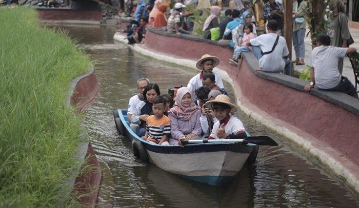 Harga Tiket Masuk Kampung Coklat Blitar Terbaru, Pilihan Wisata Edukatif yang Murah Meriah ...