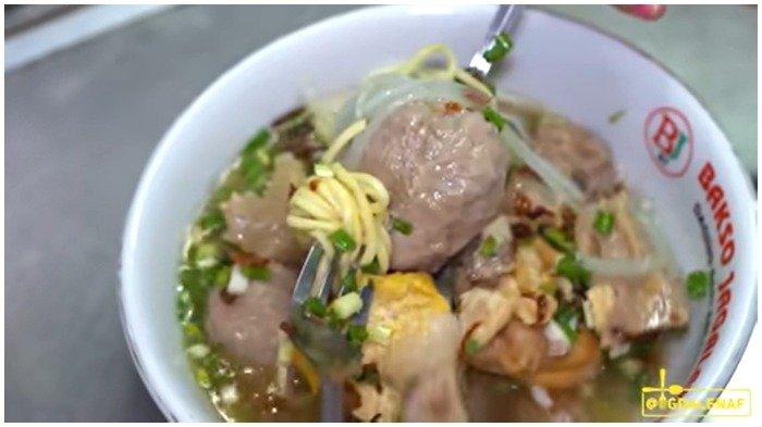 Bakso Kaki Lima di Surabaya Harganya Rp 80 Ribuan Seporsi, Ternyata Begini Isinya - Tribun Travel