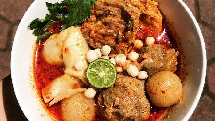 Rekomendasi 5 Tempat Makan Bakso Aci di Bandung, Pedas dan Segar Cocok ...