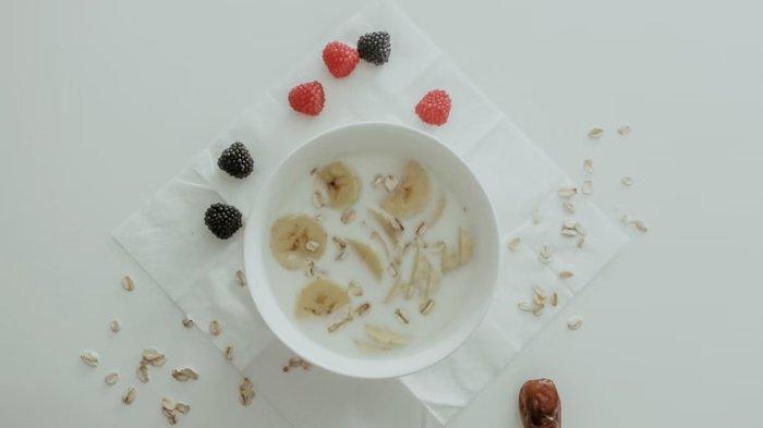 Resep Bubur Oatmeal Pisang Super Praktis, Masak Menu Sahur Kilat untuk ...