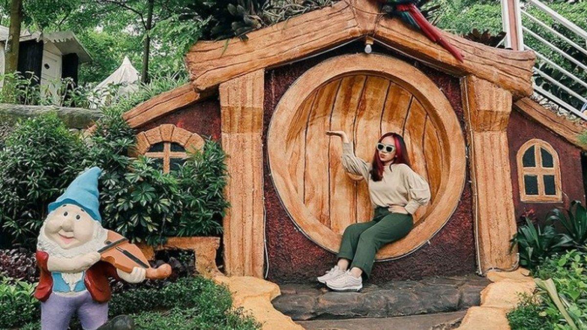 Harga Tiket Masuk Chevilly Resort & Camp 2023, Tempat Wisata Hits di ...