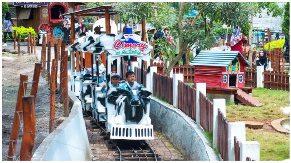 8 Tips Berkunjung ke Dairyland on The Valley Bawen, Lengkap dengan ...