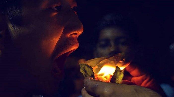 Fire Paan, Kuliner Ekstrem di India dengan Kobaran Api di Mulut ...