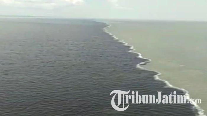 Heboh Fenomena Gradasi Dua Warna Laut di Bawah Jembatan Suramadu, Ini ...