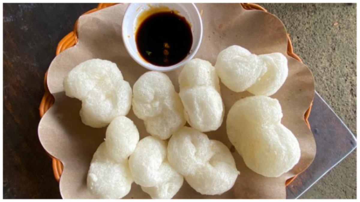 Geblek Menoreh View, Angkringan Viral di Kulon Progo dengan View ...