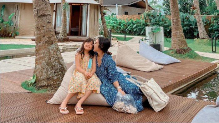 Gisella Anastasia Liburan di Resor Mewah Tepi Pantai Banten, Ajak Gempi Belajar Menyelam ...