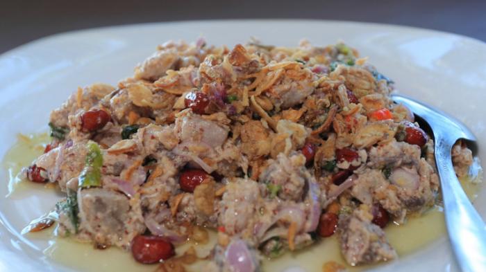 Kuliner Ternate Maluku - Nikmatnya Gohu Ikan khas Pulau Rempah-rempah ...