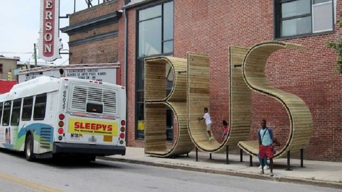 8 Halte Paling Unik di Dunia, dari Konsep Toilet Terbuka hingga Taman ...