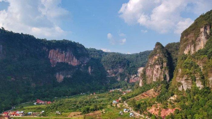 Menyaksikan Indahnya Lembah Harau Sumatera Barat, Ada Tebing Batu ...