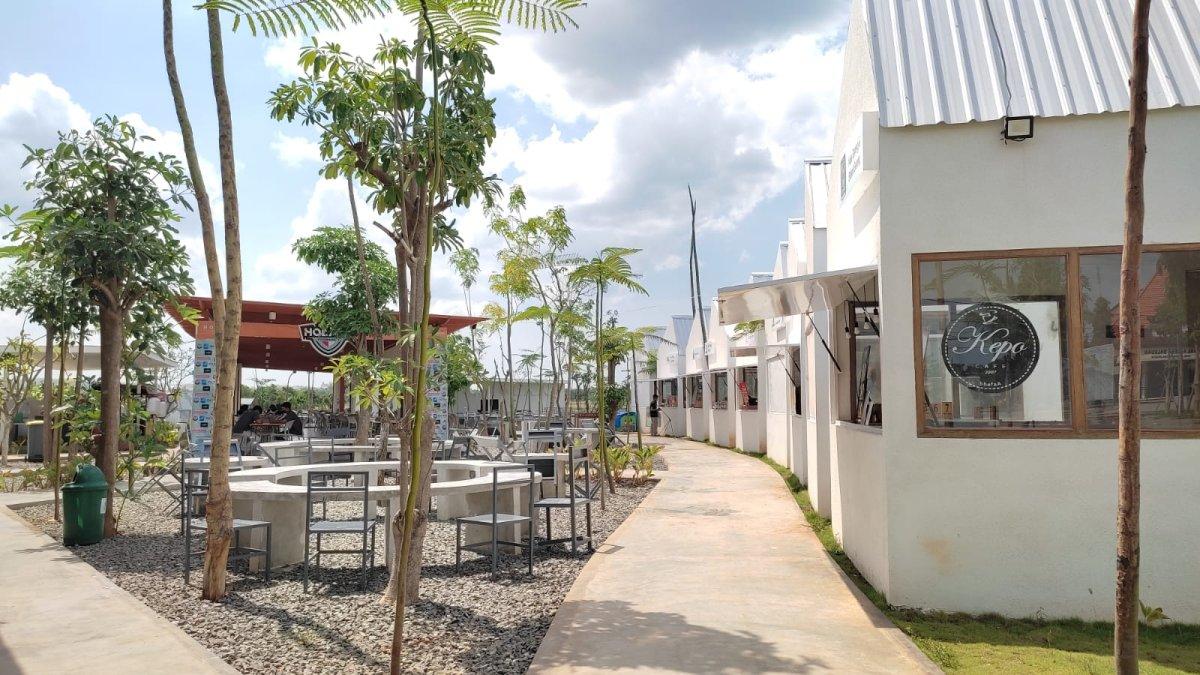 Rute Menuju Holaa Cafe, Spot Nongkrong Viral di Gresik yang Asyik untuk ...