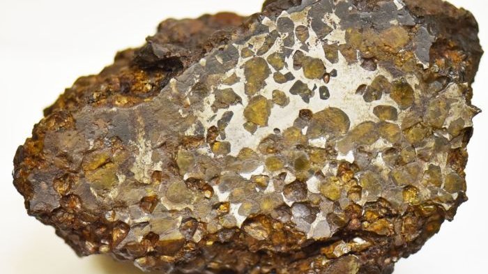 Digunakan sebagai Ganjalan Pintu, Siapa Sangka Batu Meteor Ini Bernilai ...