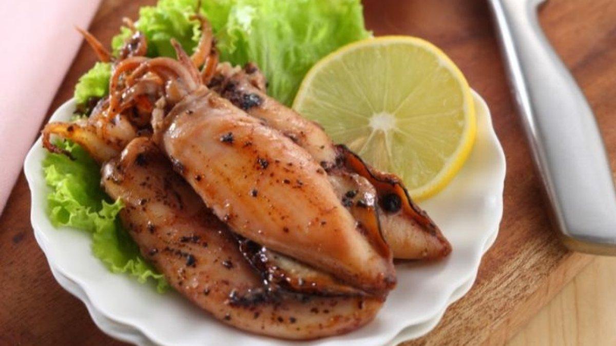 Resep Cumi Bakar Asam Manis untuk Makan Malam Enak, Bumbunya Meresap ...