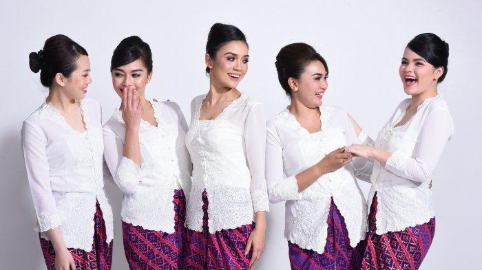 Begini Proses Pelatihan Pramugari yang Ketat, dari Menata Rambut hingga ...