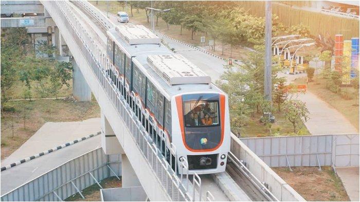 PSBB Tahap III, Penghentian Layanan Skytrain Bandara Soetta ...