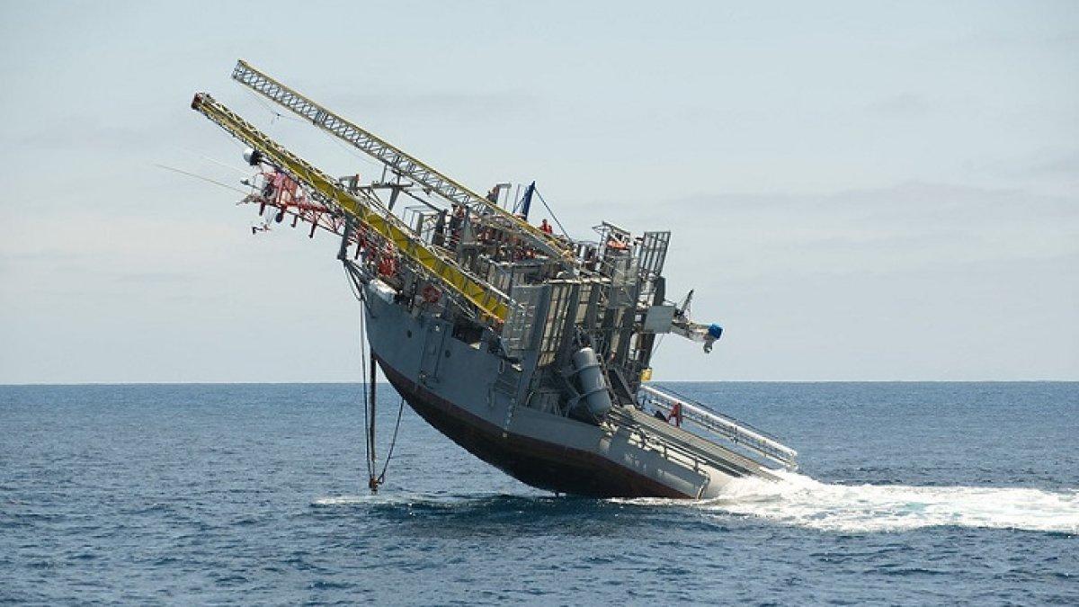 Uniknya Desain R/P FLIP, Kapal Penelitian yang Terlihat Seperti Akan ...