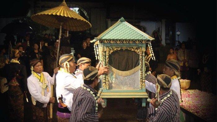 Jadwal Kirab Pusaka Dalem Malam 1 Suro di Pura Mangkunegaran Solo 2024 - Tribun Travel