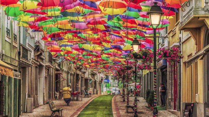 11 Koridor Jalanan Terindah di Dunia yang Instagramable, Cocok Bagi ...