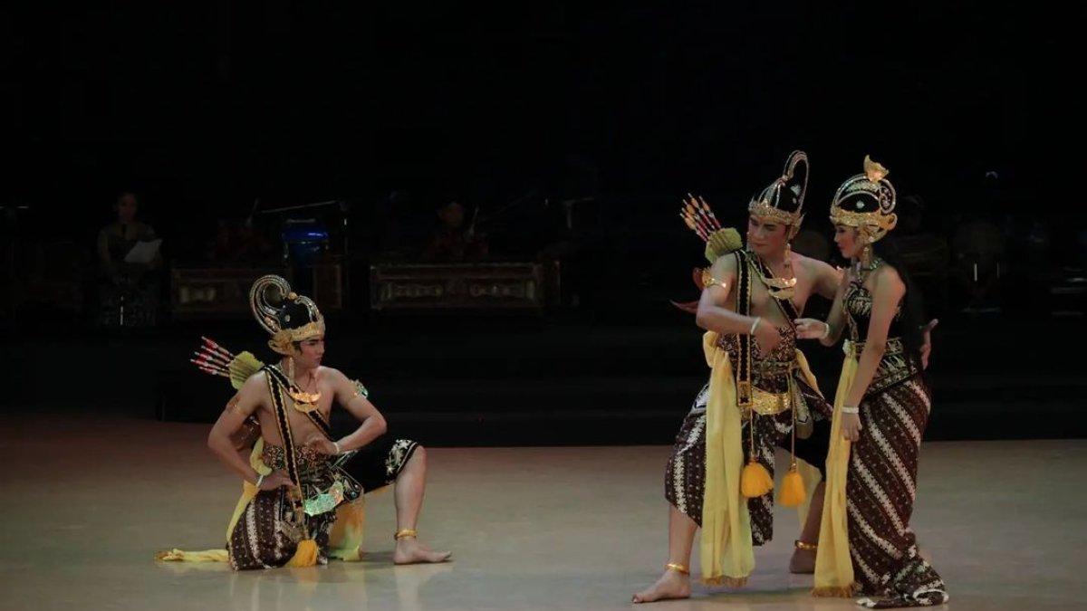 Candi Prambanan Gelar Berbagai Penampilan Spesial Nataru, Bisa Ditonton ...