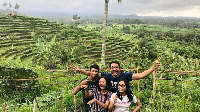 Menjelajahi Lembah Bukit Surga Gumung, Objek Wisata Tersembunyi di ...