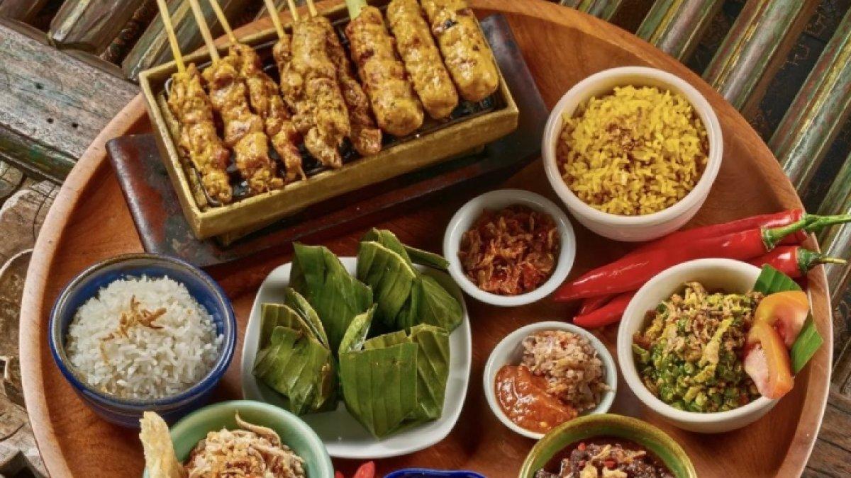 Sarapan Enak di Art Cafe Bumbu Bali, Tempat PM Inggris & Kanada ...