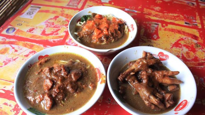 Mencicipi Mie Ayam Tumini, Kuliner Legendaris di Jogja yang Buka Sejak ...