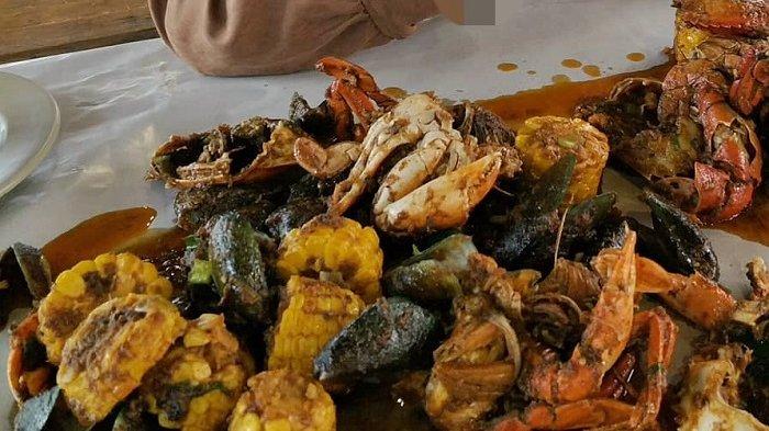 Terkenal Enak dan Murah, Ini Rekomendasi 5 Tempat Makan Seafood di Solo - Tribun Travel