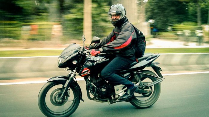 Tampil Garang dan Keren Pakai 3 Rekomendasi Motor Bajaj Terbaik Ini ...