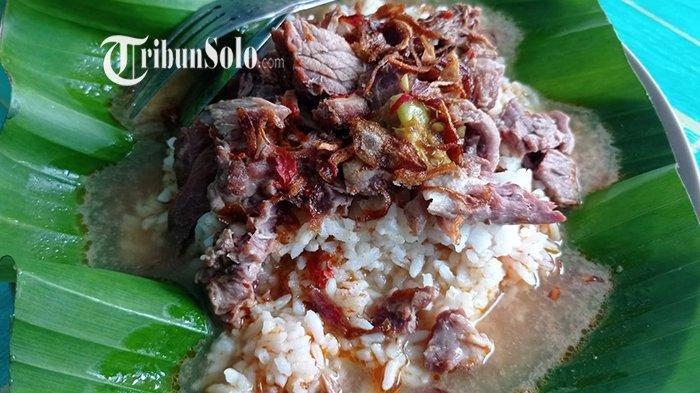 Nikmatnya Nasi Gandul Mbak War di Wonogiri, Daging Sapinya Empuk dan ...