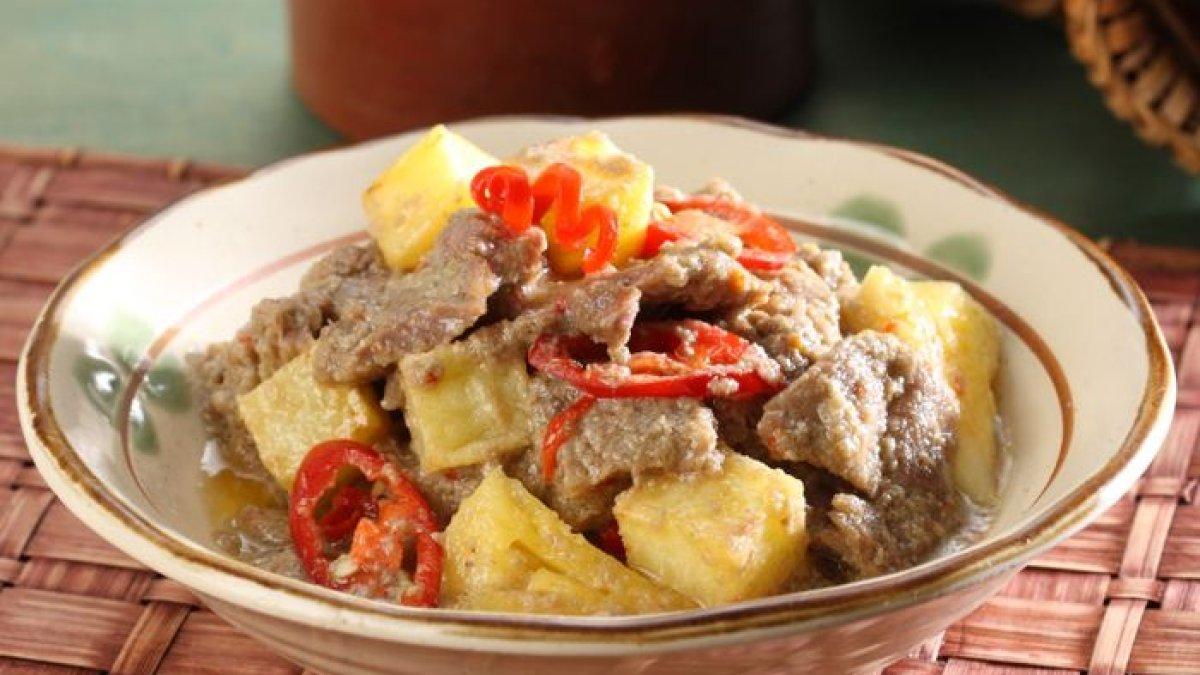 Resep Opor Daging Sapi Enak yang Mudah Dibuat - Tribun Travel