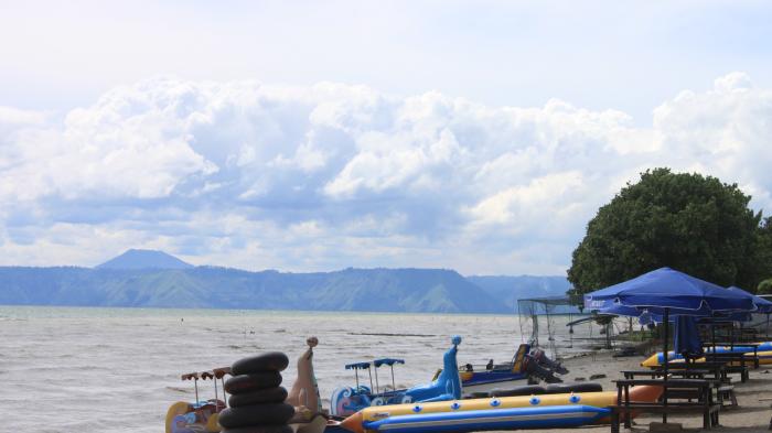 Pantai Pasir Putih Parbaba dan 4 Tempat Wisata di Samosir, Lokasinya ...