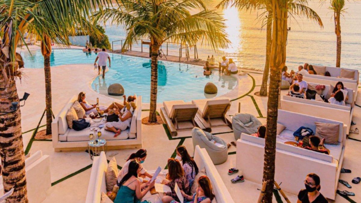 8 Beach Club di Bali untuk Liburan Tahun Baru 2023, Tempatnya Sejuk ...