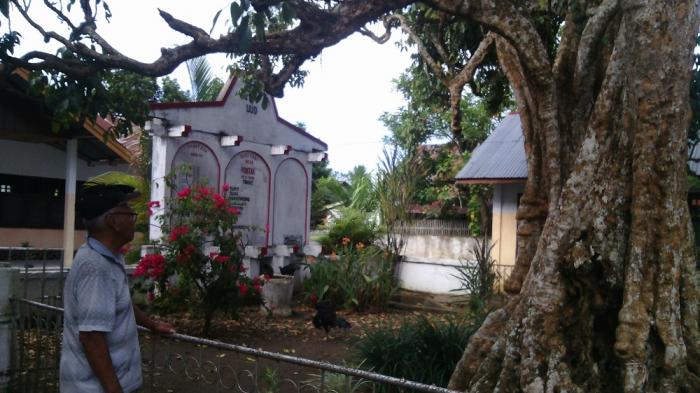 Desa Pontak Minahasa Selatan - Begini Misteri di Balik Pohon Langsat ...